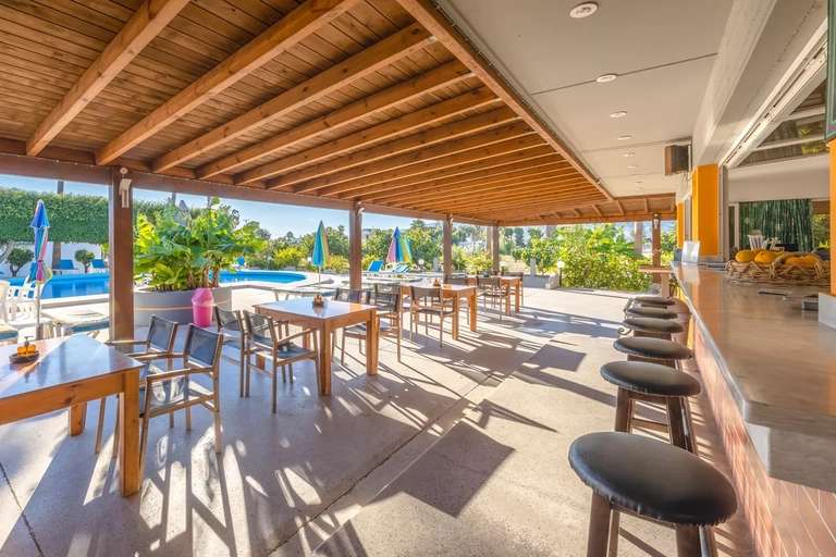 Kos 4 Adults, 14 Nights UK Flight & Luggage – at Jet2Holidays | hotukdeals
