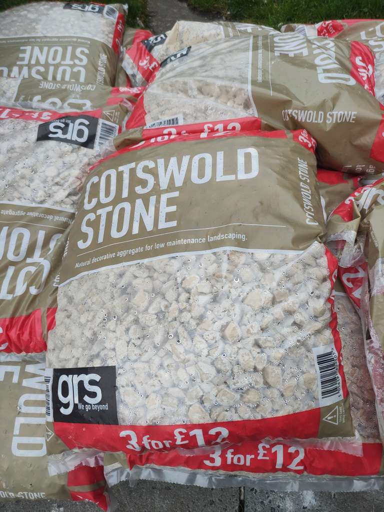 Mix & Match 3 Bark Chips / Cotswold Stone & Blue Slate 20mm at ASDA ...