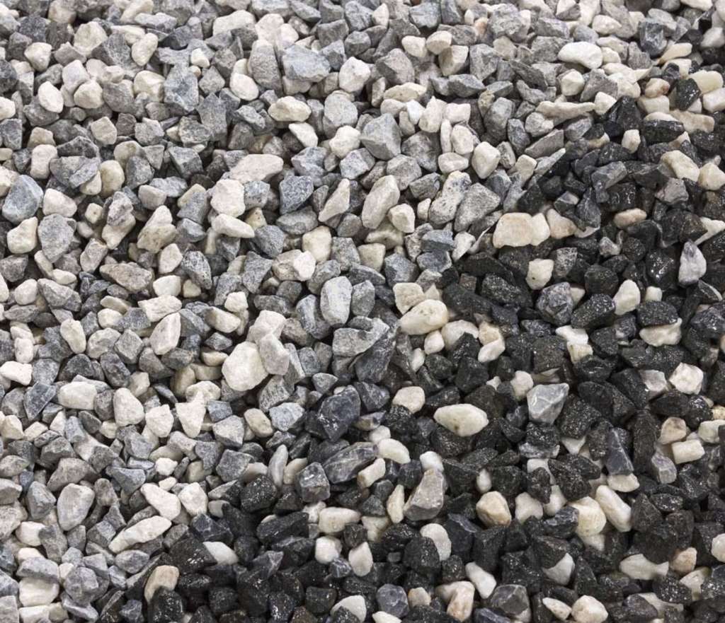Suburban Stone Panda Gravel 20kg – Black/Blue/White Chippings at Wickes