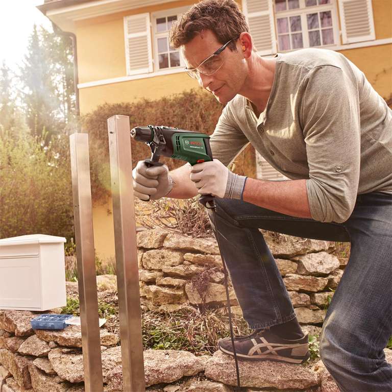 Bosch UniversalImpact 730 Electric Hammer Drill, 730 W – £54.89 at ...