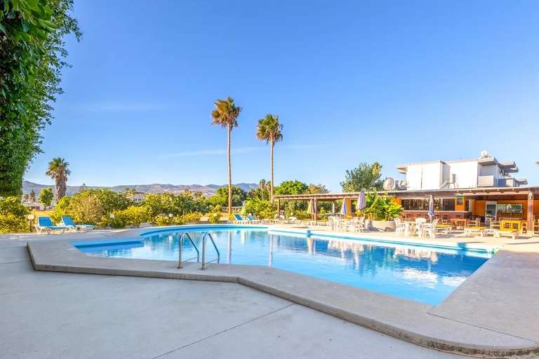 Kos 4 Adults, 14 Nights UK Flight & Luggage – at Jet2Holidays | hotukdeals
